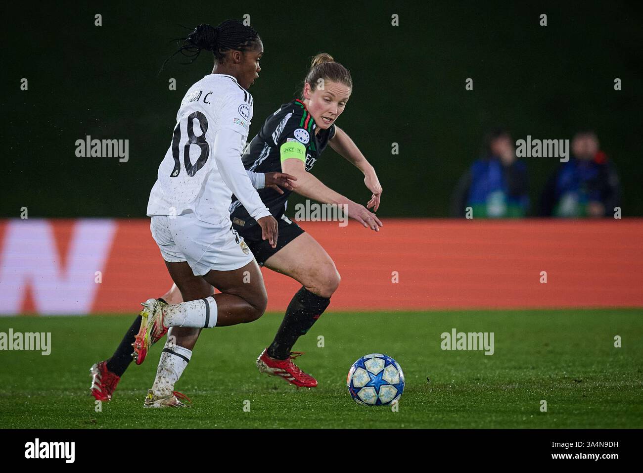 Madrid, Spain. 18th Mar, 2025. Real Madrid CF`s Linda Caicedo (l) and ...